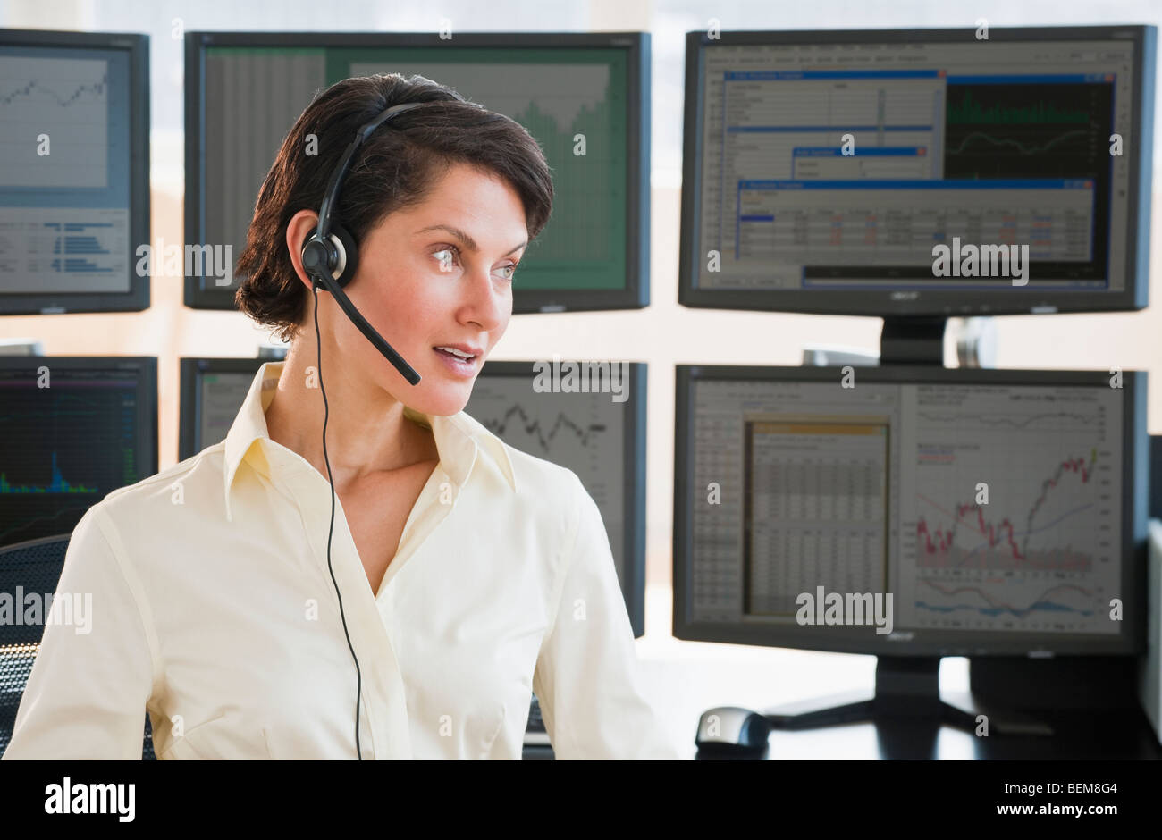 Stock market trader phones hi-res stock photography and images - Alamy