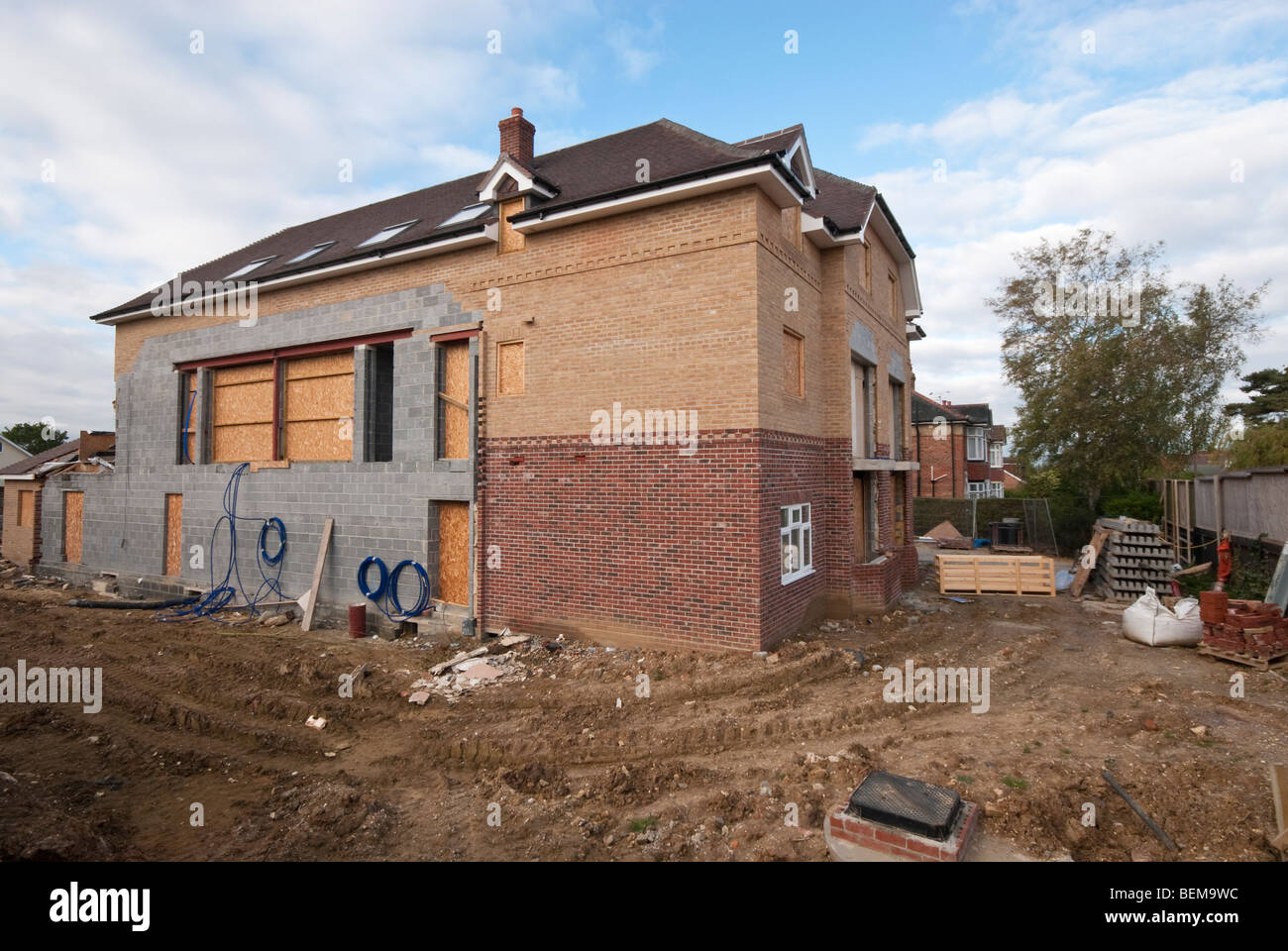 Construction site shut down uk hi-res stock photography and images - Alamy