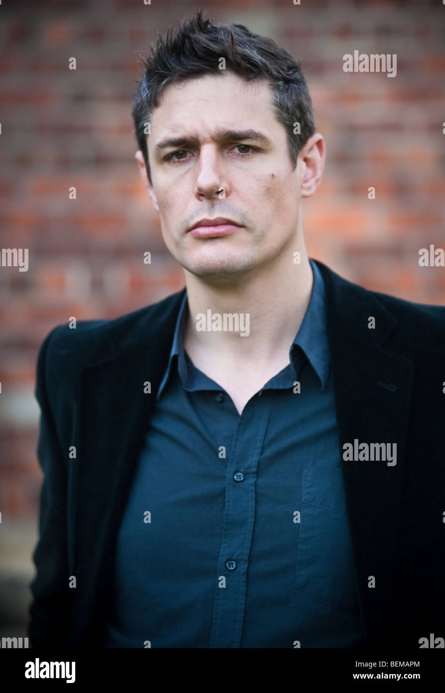 Male actor head shot hi-res stock photography and images - Alamy