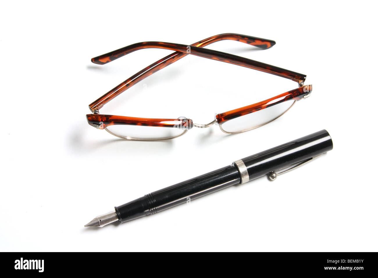 Fountain Pen and Eye Glasses Stock Photo - Alamy