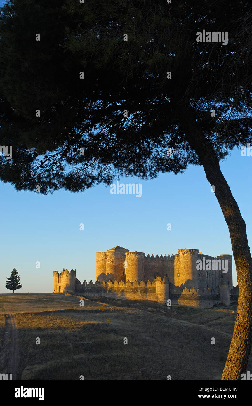 Belmonte castle xv belmonte cuenca hi-res stock photography and images ...