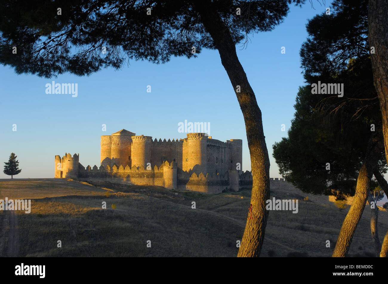 Belmonte castle xv belmonte cuenca hi-res stock photography and images ...