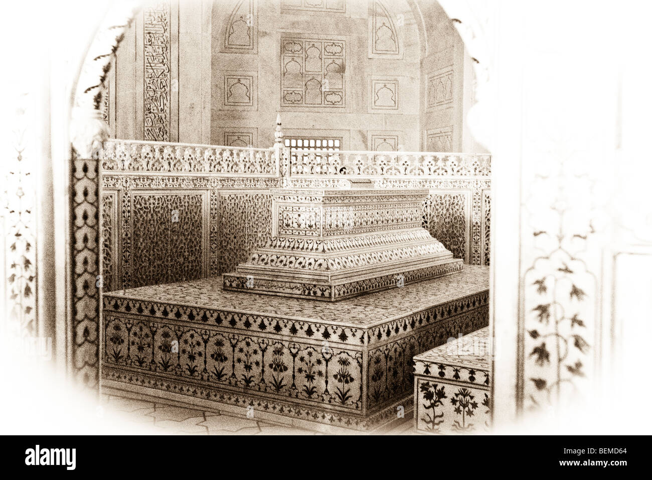 Taj mahal tomb chamber hi-res stock photography and images - Alamy