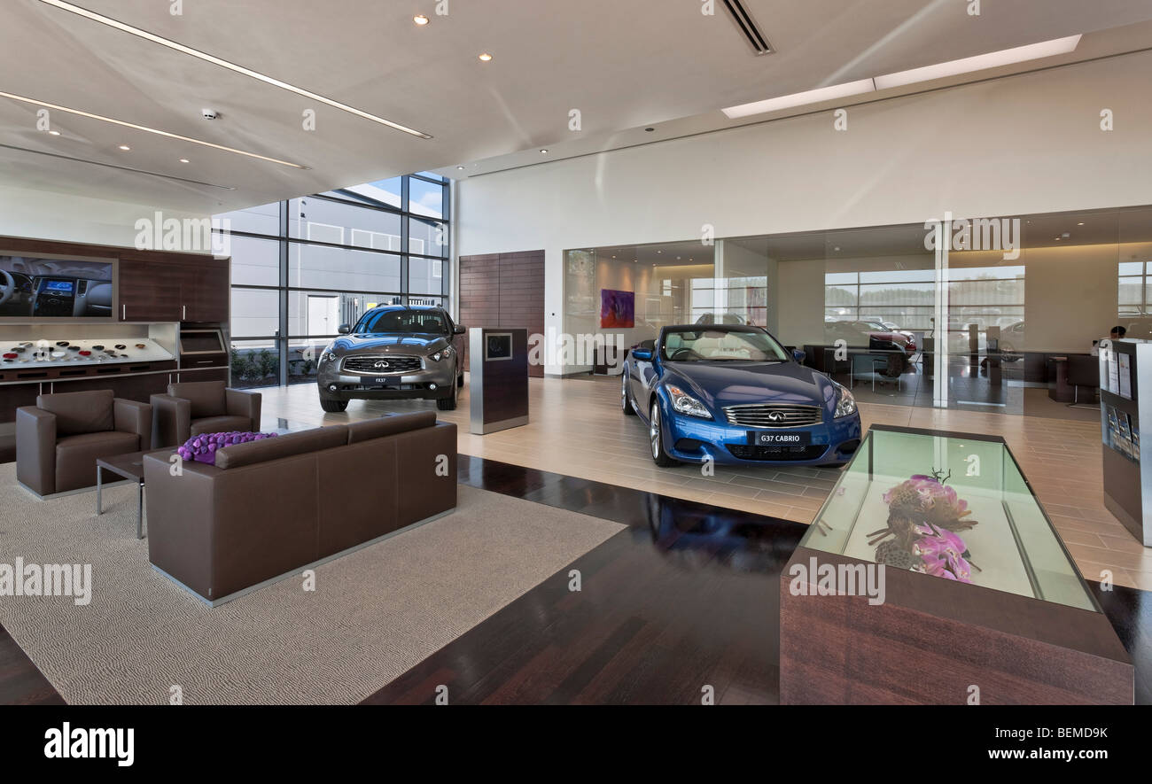Infiniti Car Showroom in Reading Stock Photo - Alamy