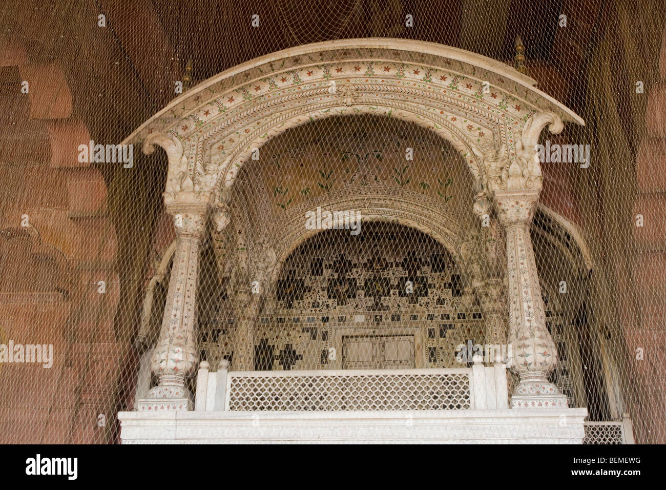 Peacock throne hi-res stock photography and images - Alamy