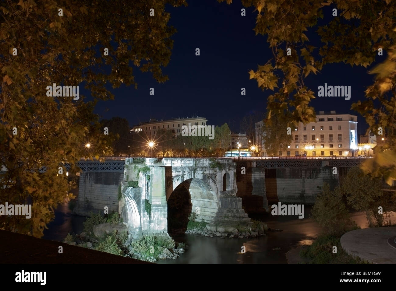 Rome, Italy. Ponte Rotto and Ponte Palatino by night Stock Photo - Alamy