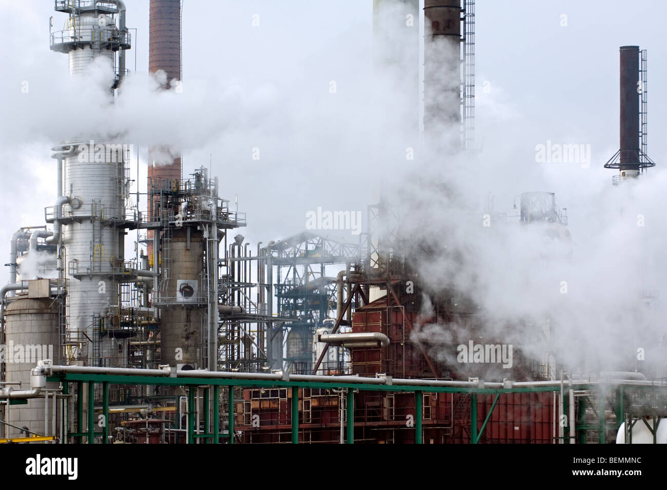 Oil refinery in antwerp harbour hi-res stock photography and images - Alamy