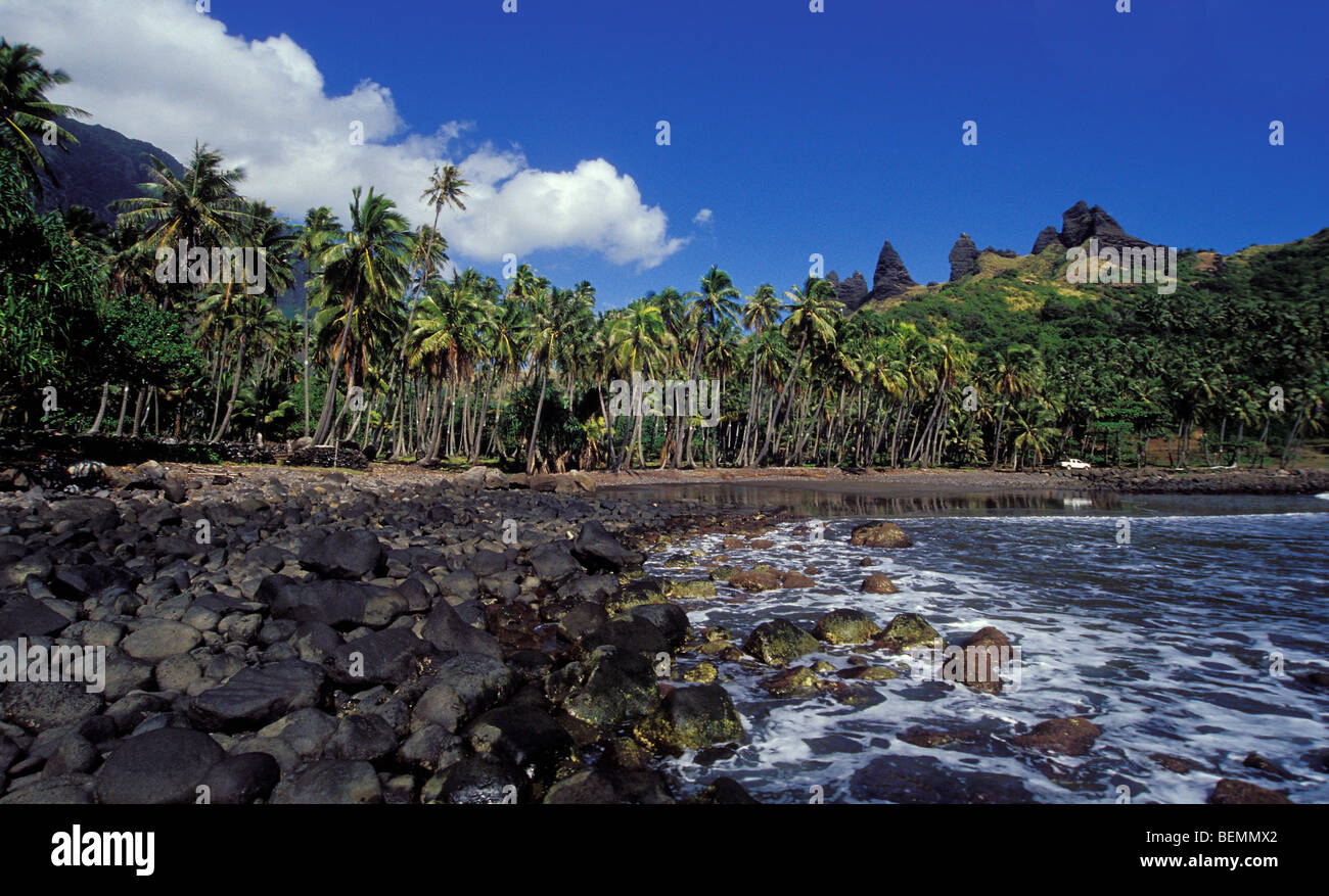 Rocks at beach of Nuka Hiva. French Polynesia Marquesas Stock Photo - Alamy