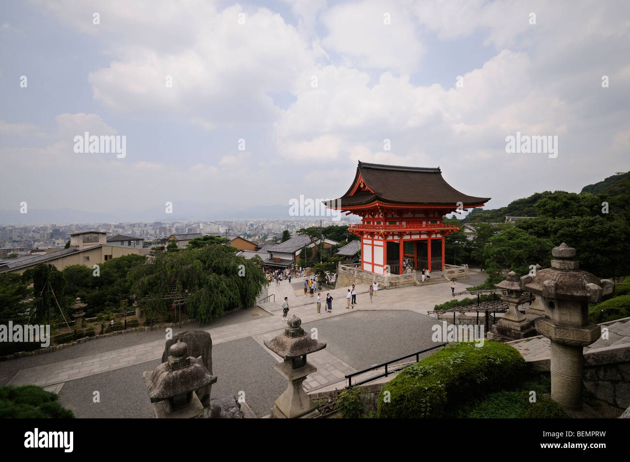 Deva Gate. Kiyomizu-dera Temple. Kyoto. Kansai. Japan Stock Photo - Alamy