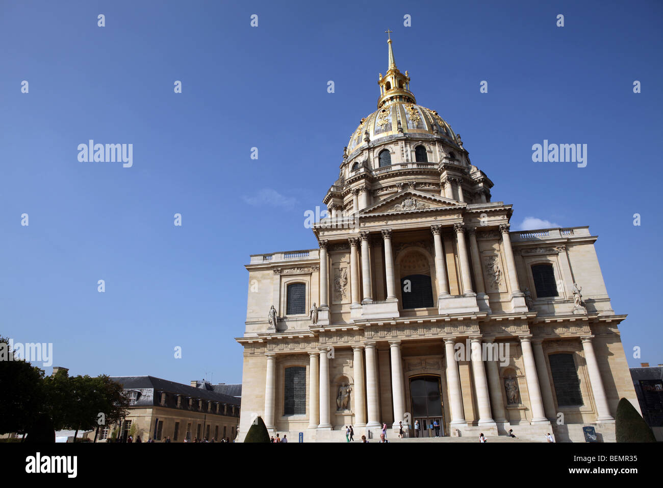 War museum - Napoleon tomb - Les Invalides - Paris - France Stock Photo - Alamy