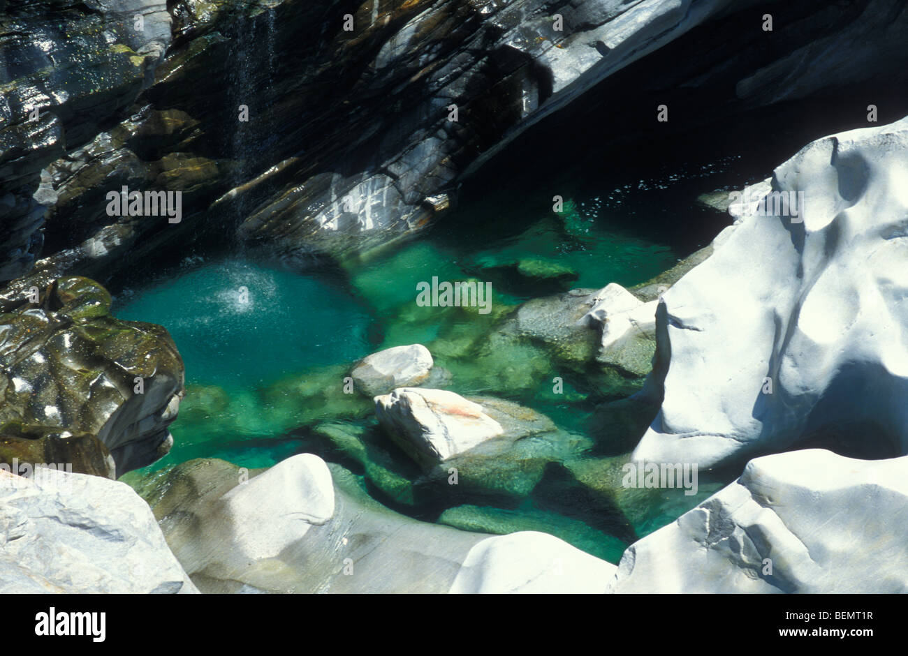 Valle maggia hi-res stock photography and images - Alamy