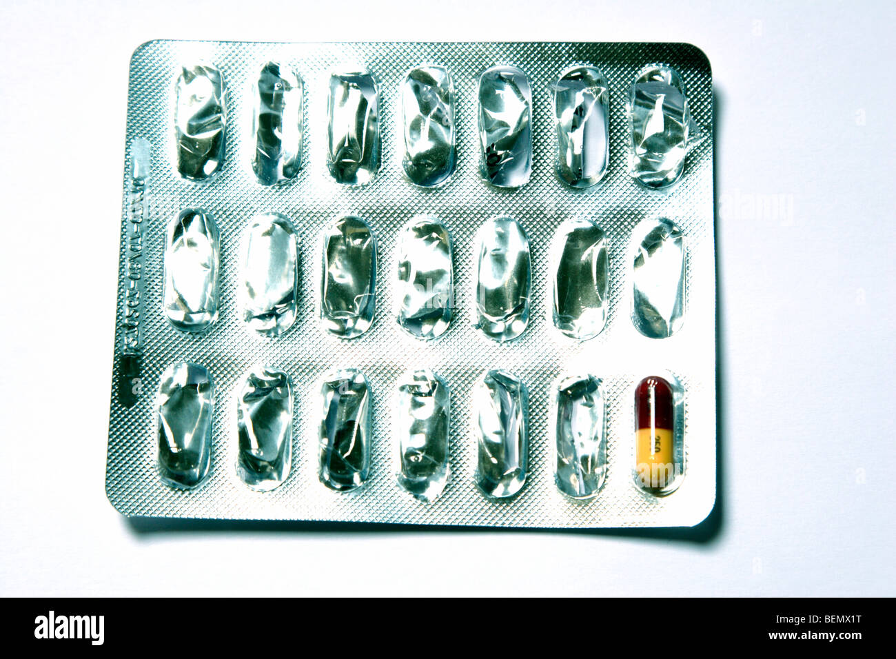 Packaging aid hi-res stock photography and images - Alamy