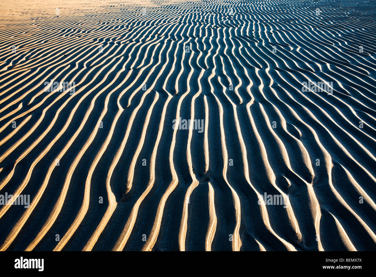 Sand waves wind sand patterns hi-res stock photography and images - Alamy