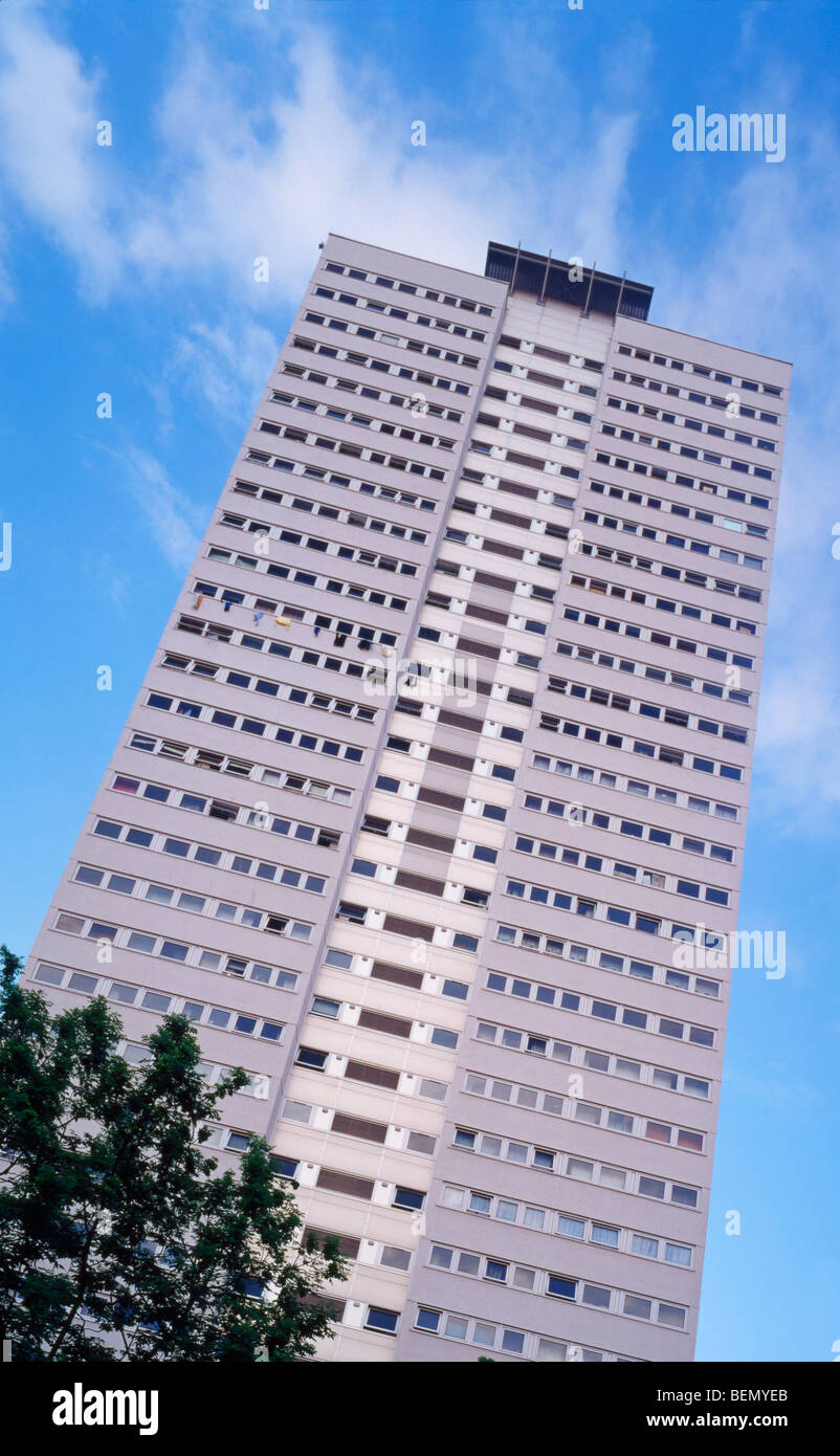 Elevation of a high rise residential apartment building Stock Photo - Alamy