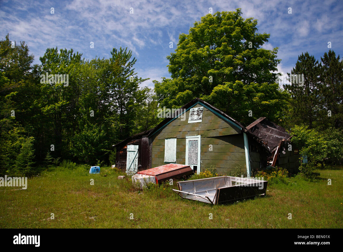 Abandoned empty ruined house in Upper Peninsula Michigan USA hi-res ...