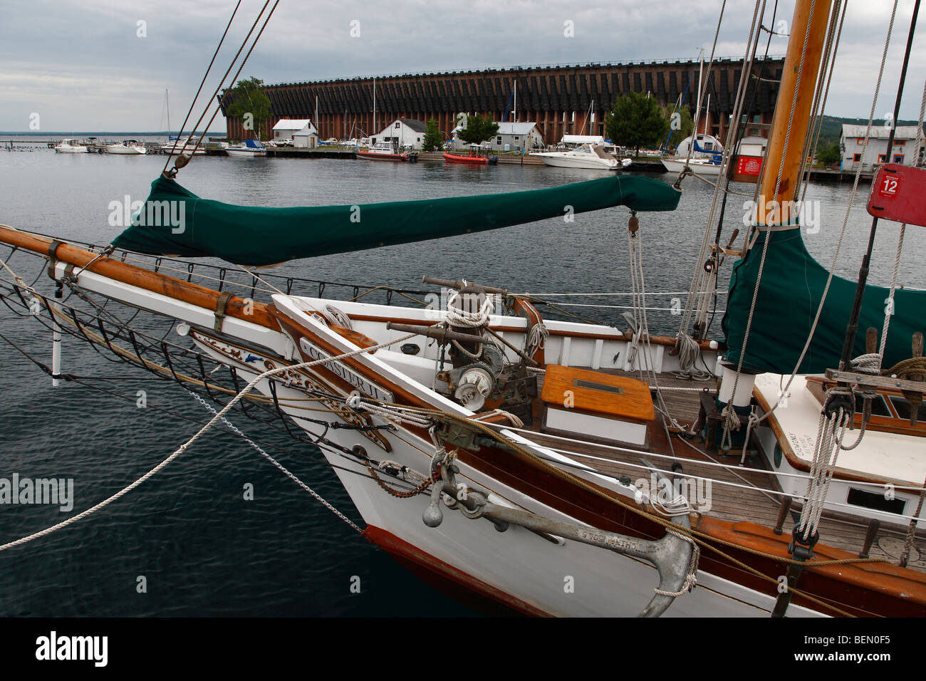 Ships hi res hi-res stock photography and images - Alamy