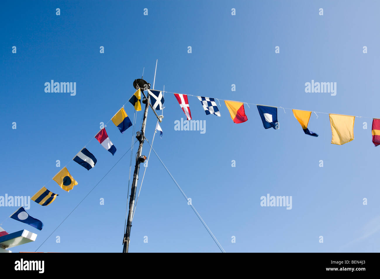 Signal flags hi-res stock photography and images - Alamy