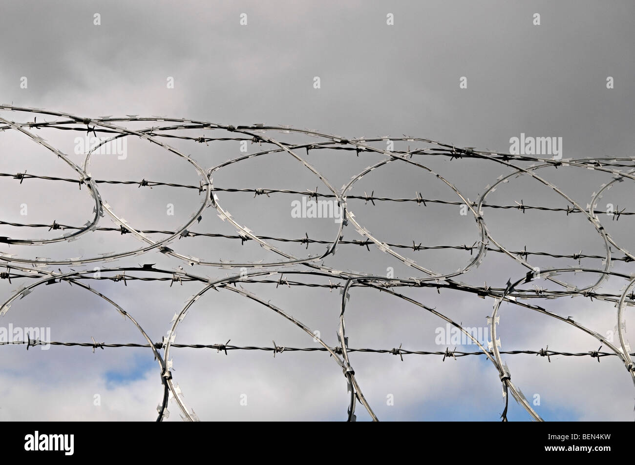 a razor wire fence Stock Photo - Alamy