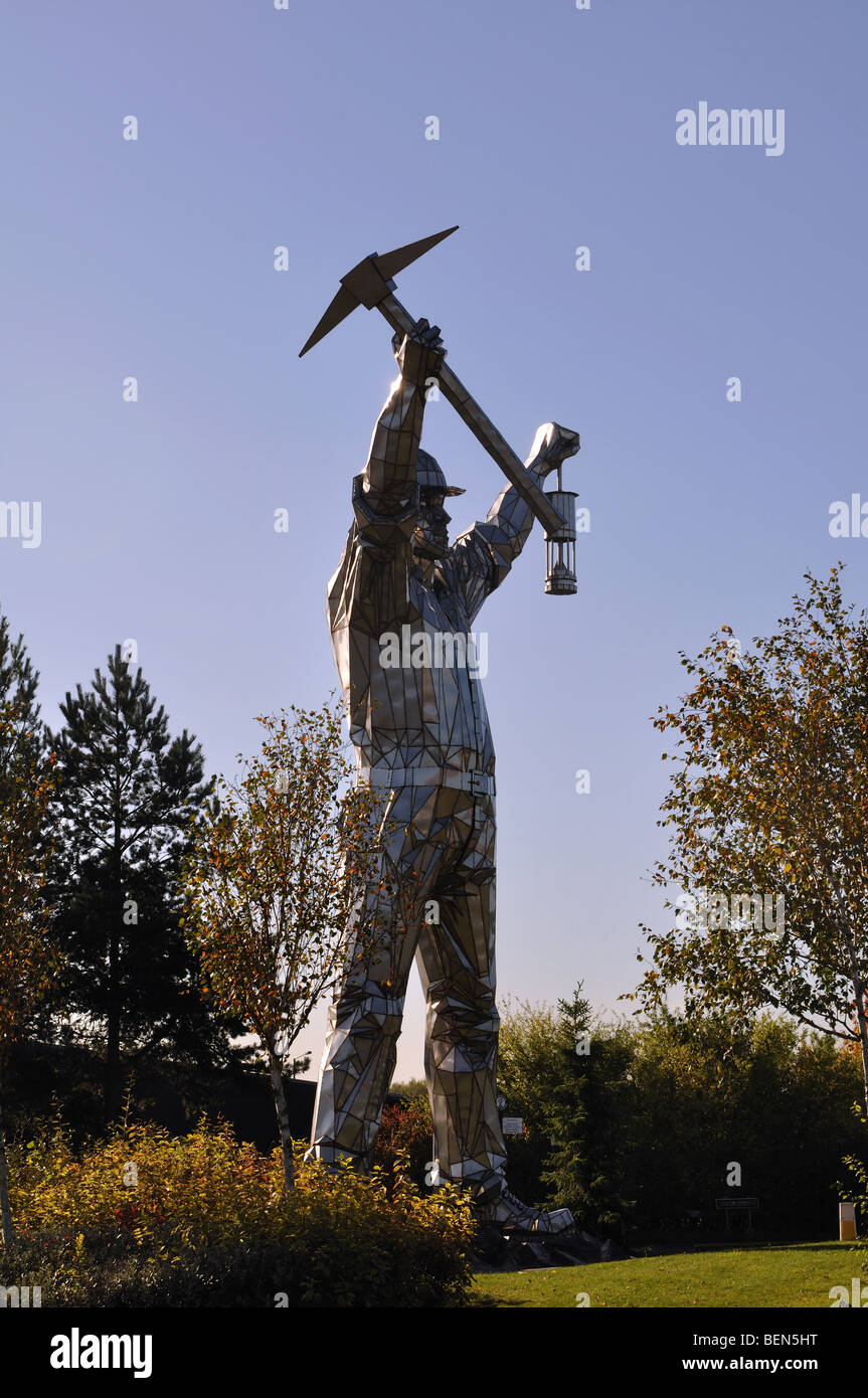 Coal miner statue hi-res stock photography and images - Alamy