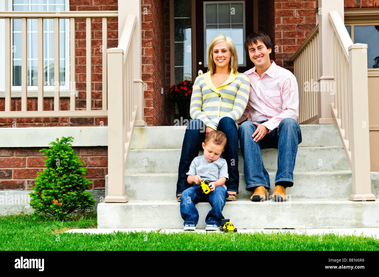 Family On Steps High Resolution Stock Photography and Images - Alamy
