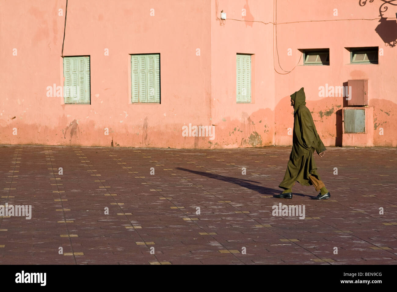 Djellaba robe morocco hi-res stock photography and images - Alamy