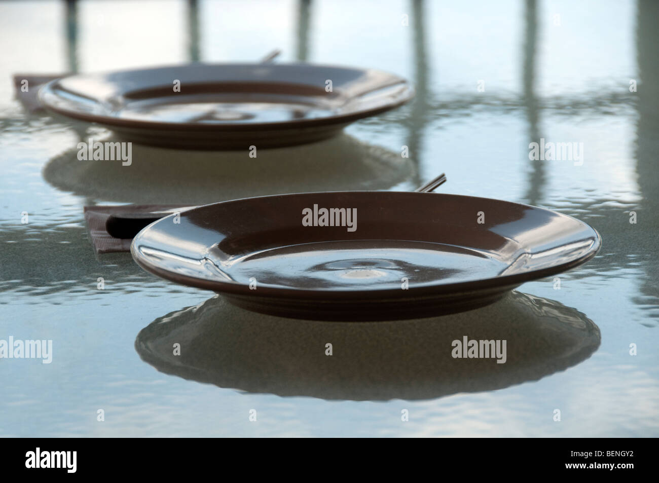 Ceramic plates hi-res stock photography and images - Alamy