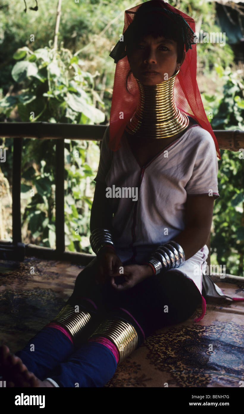 Long Neck Woman In Myanmar Myanmar Burma Giraffe Neck Burmese Asia High ...