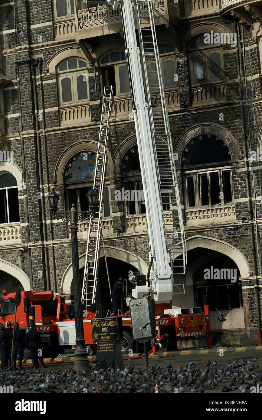 Rescue operations at Taj Hotel after the terrorist attack Mumbai ...