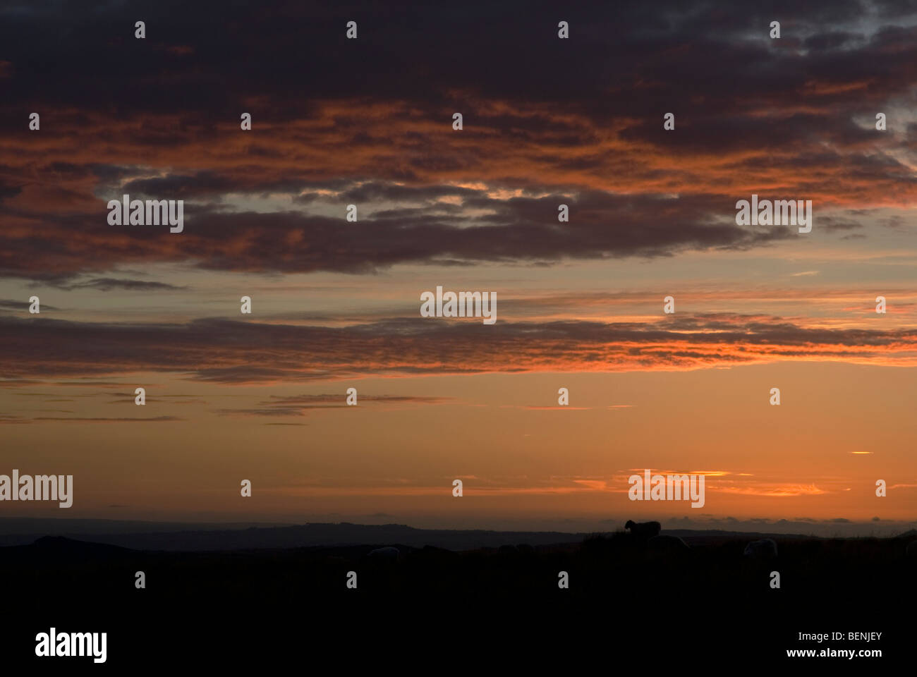 Strata clouds hi-res stock photography and images - Alamy