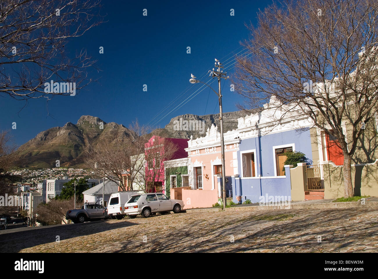 African neighbourhood hi-res stock photography and images - Alamy