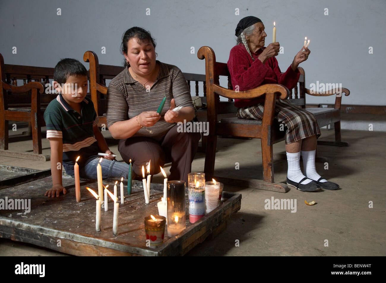 Woman in guatemala hi-res stock photography and images - Alamy