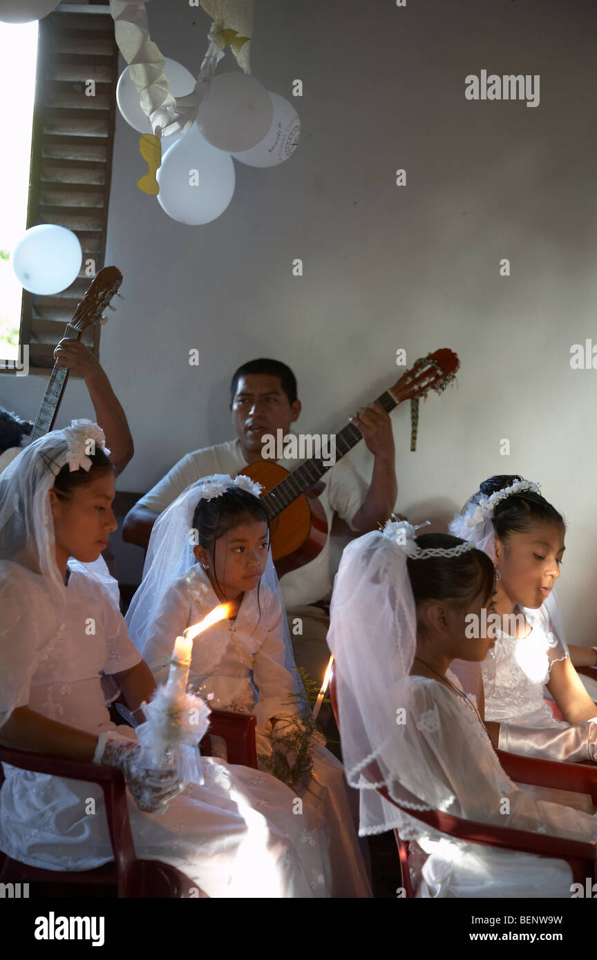 First communion catholic hi-res stock photography and images - Alamy