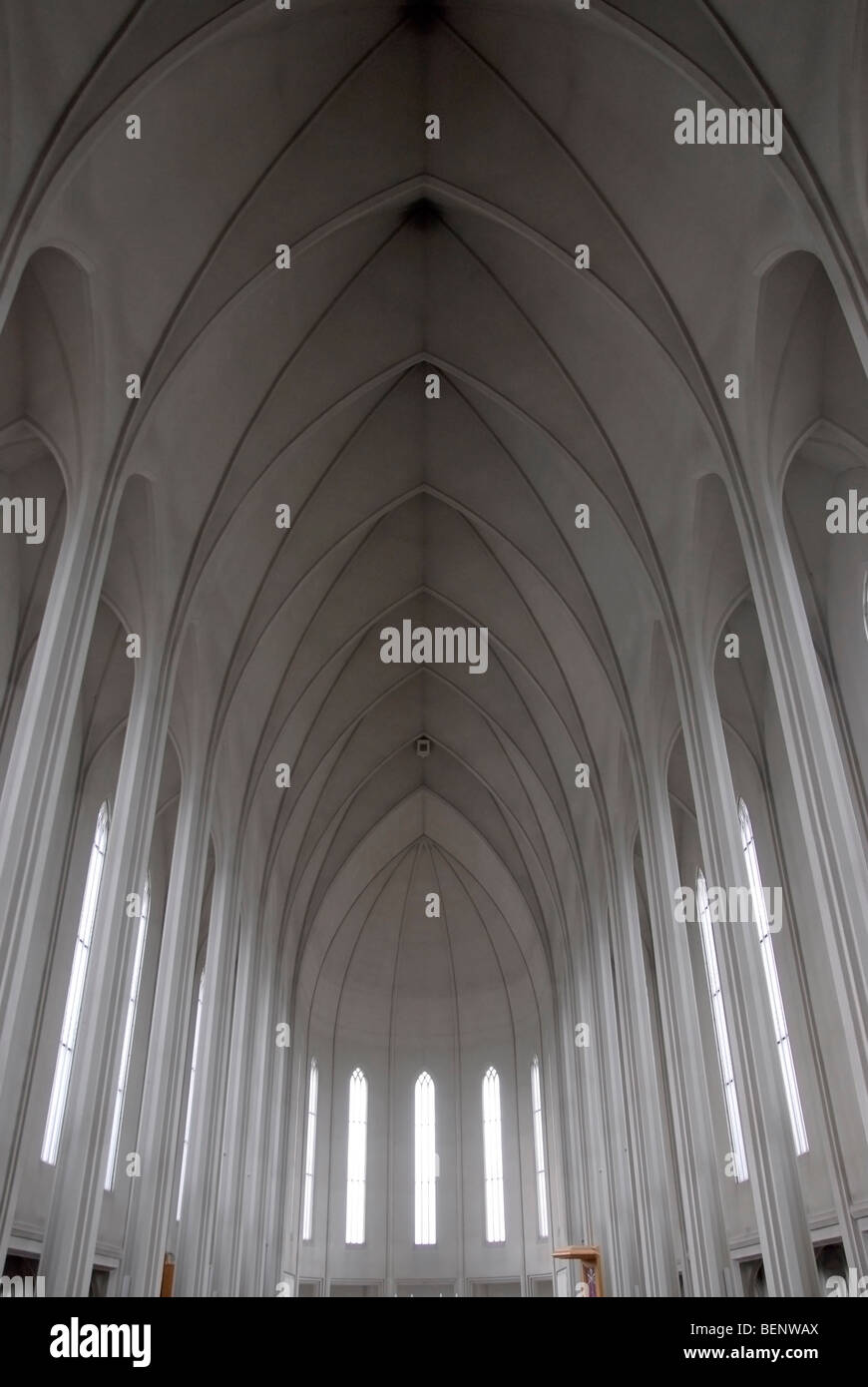 Interior hallgrímskirkja church hallgrímur reykjavík hi-res stock ...