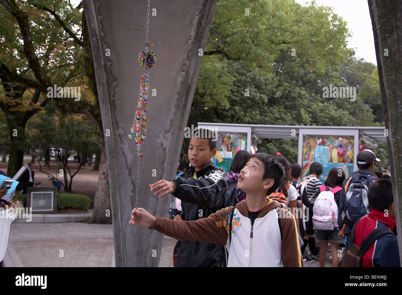 JAPAN School children at monument to atom bomb victims, Hiroshima ...