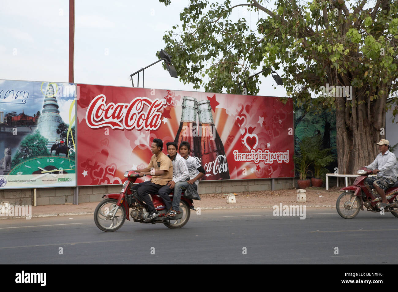 Coca cola cambodia multinational hi-res stock photography and images ...