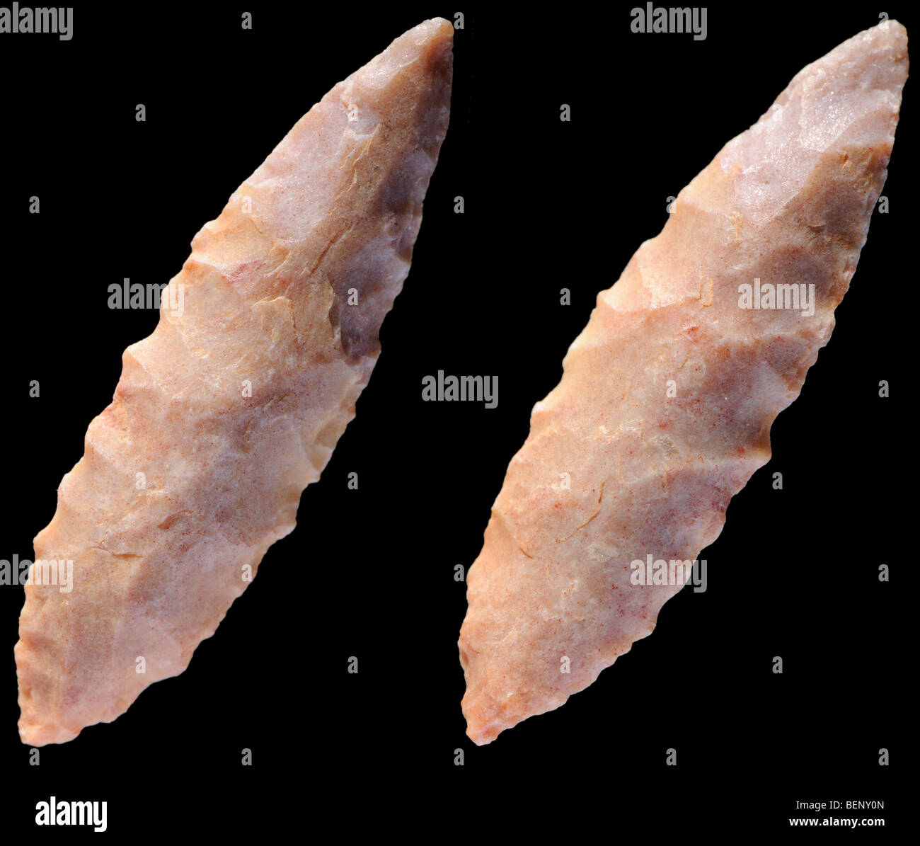 Neolithic flint 'Birdpoint' Arrowhead - Sahara Desert c4000bc. 33mm ...