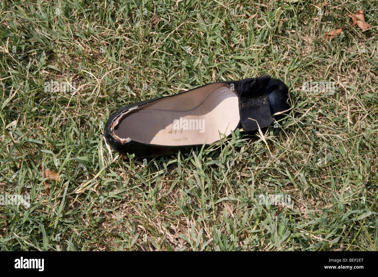 Single shoe hi-res stock photography and images - Alamy