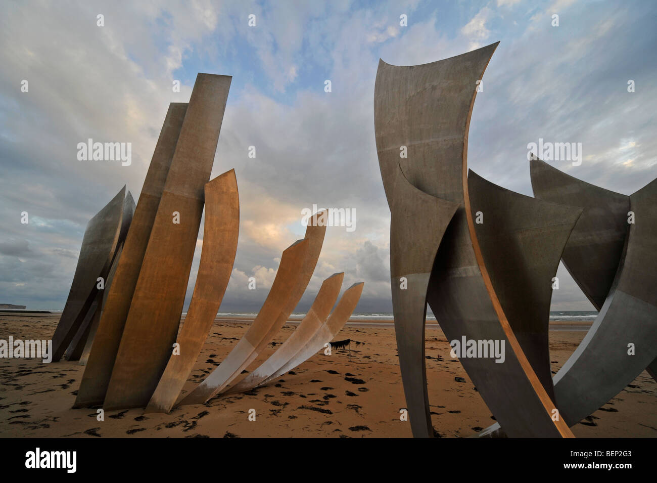The WW2 American D-Day landing Omaha Beach monument Les Braves on the ...