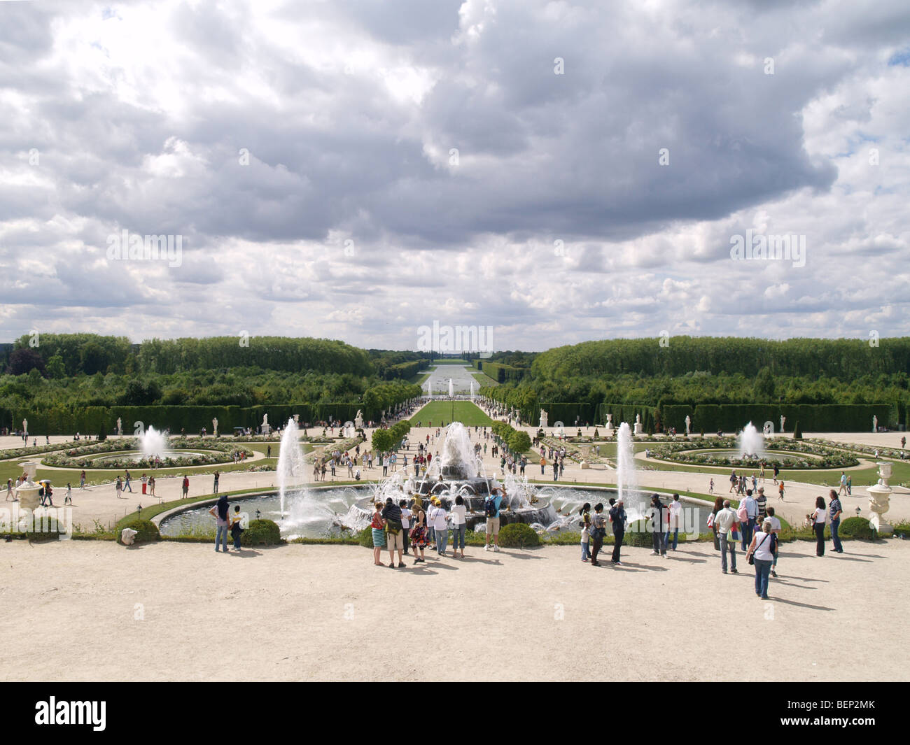 Versailles fountain hi-res stock photography and images - Alamy