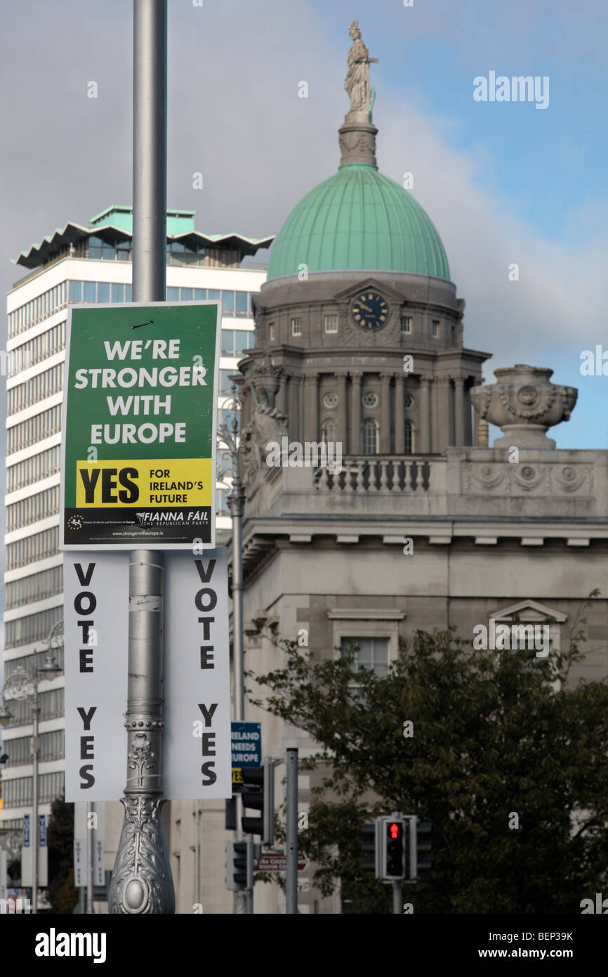 Political campaign posters hi-res stock photography and images - Alamy