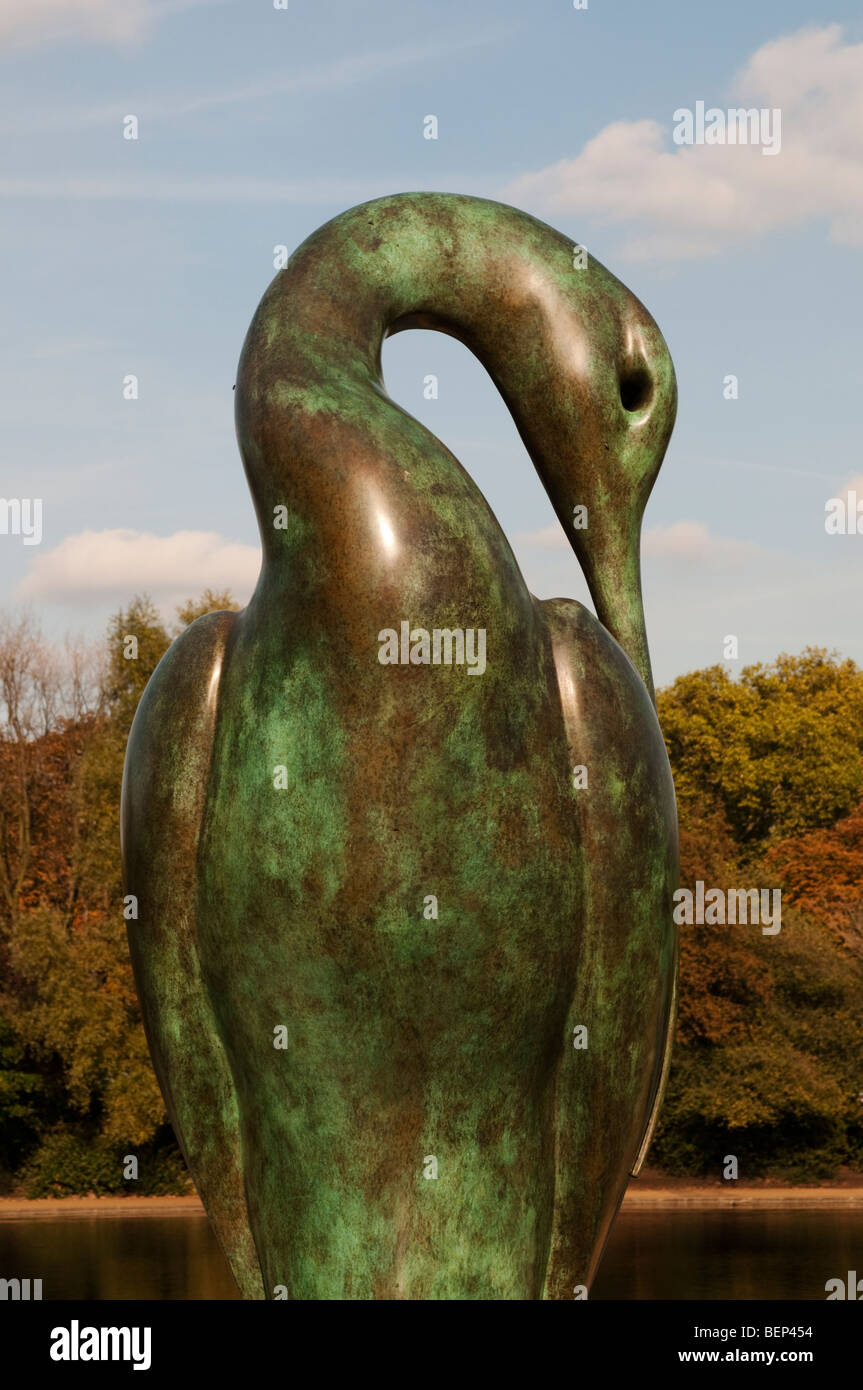 Isis sculpture by Simon Gudgeon, Hyde Park, London, Westminster, SW1 ...