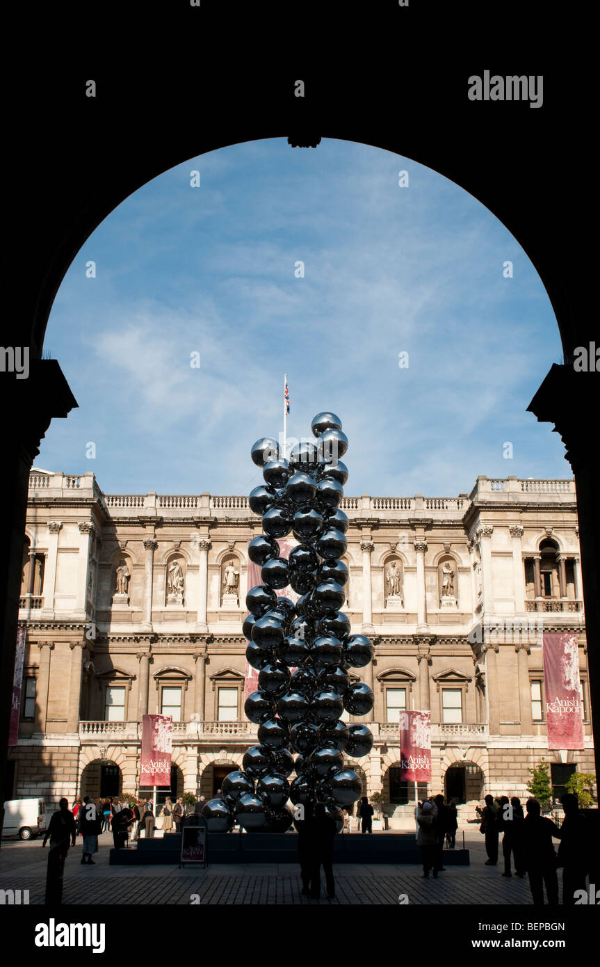 Anish kapoor sculpture hi-res stock photography and images - Alamy