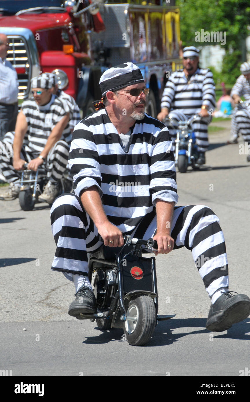 Jail uniform hi-res stock photography and images - Alamy