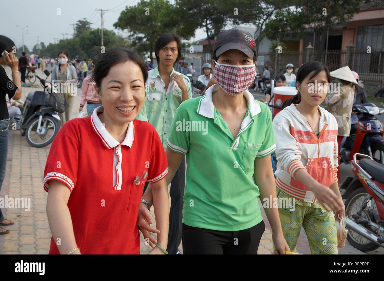 VIETNAM Wearing a mask against polution, Saigon. photo by SEAN SPRAGUE ...