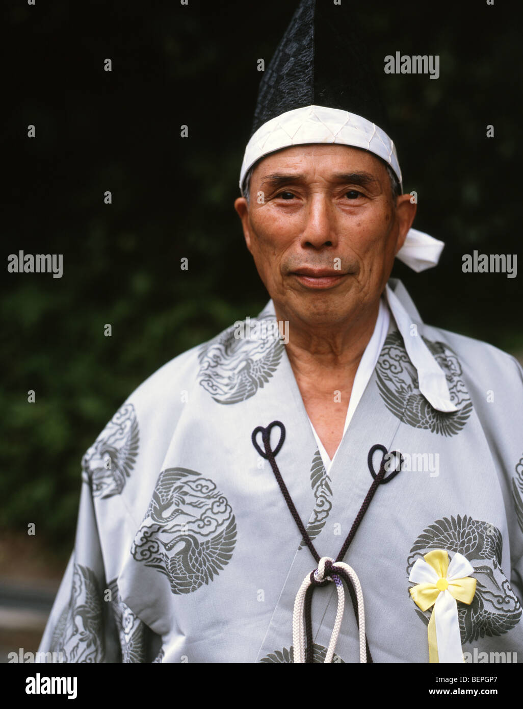 Shinto shrine kamakura hi-res stock photography and images - Alamy