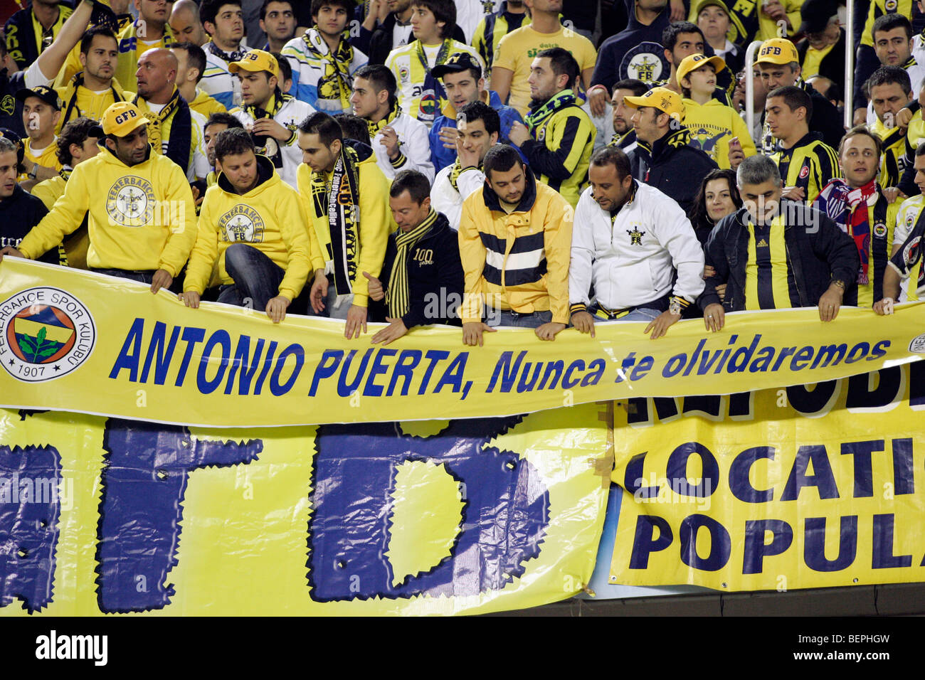 Sport football fans crowd banner hi-res stock photography and images ...
