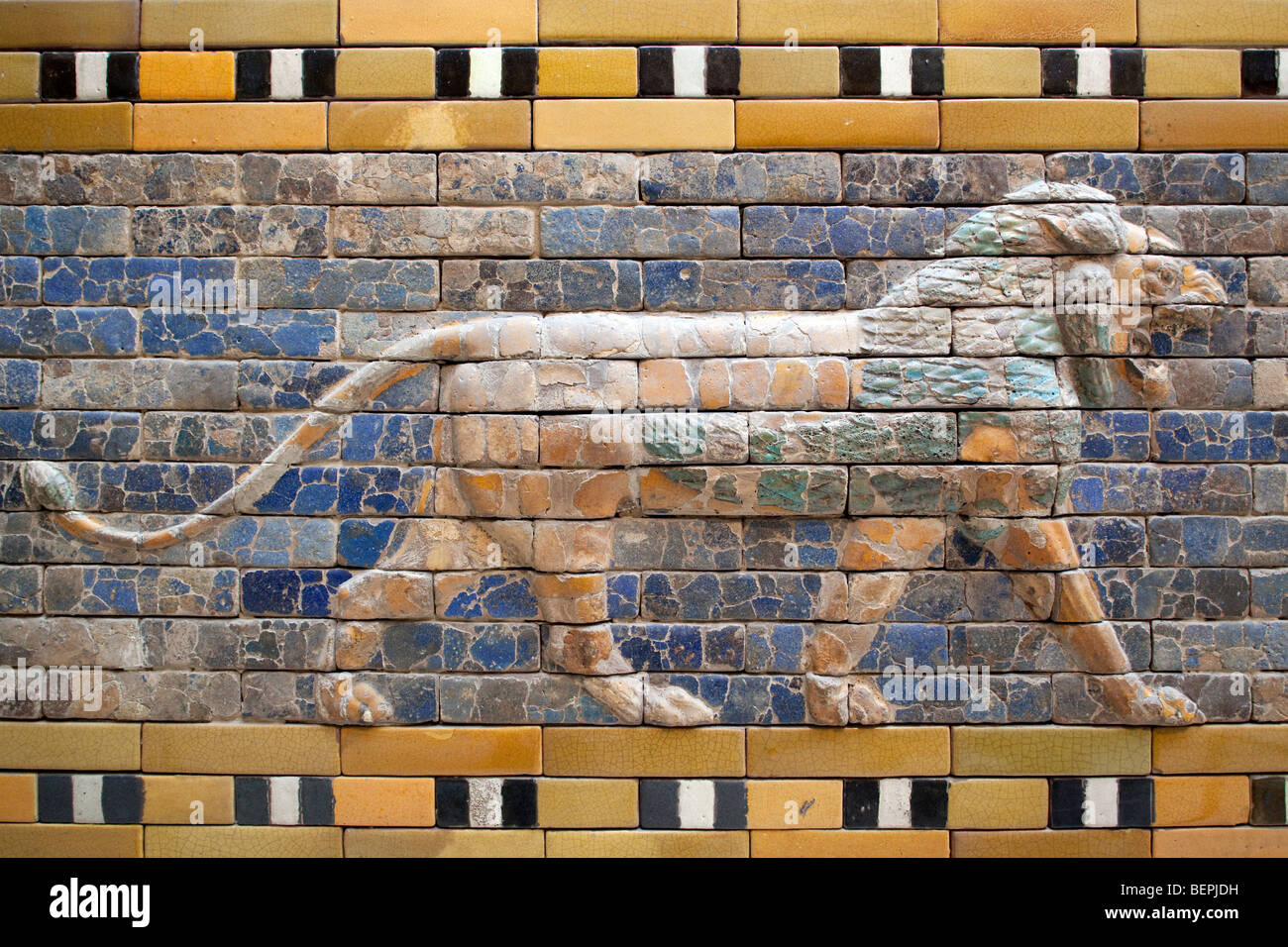 Lion in glazed ceramic from the processional way of Ishtar Gate ...
