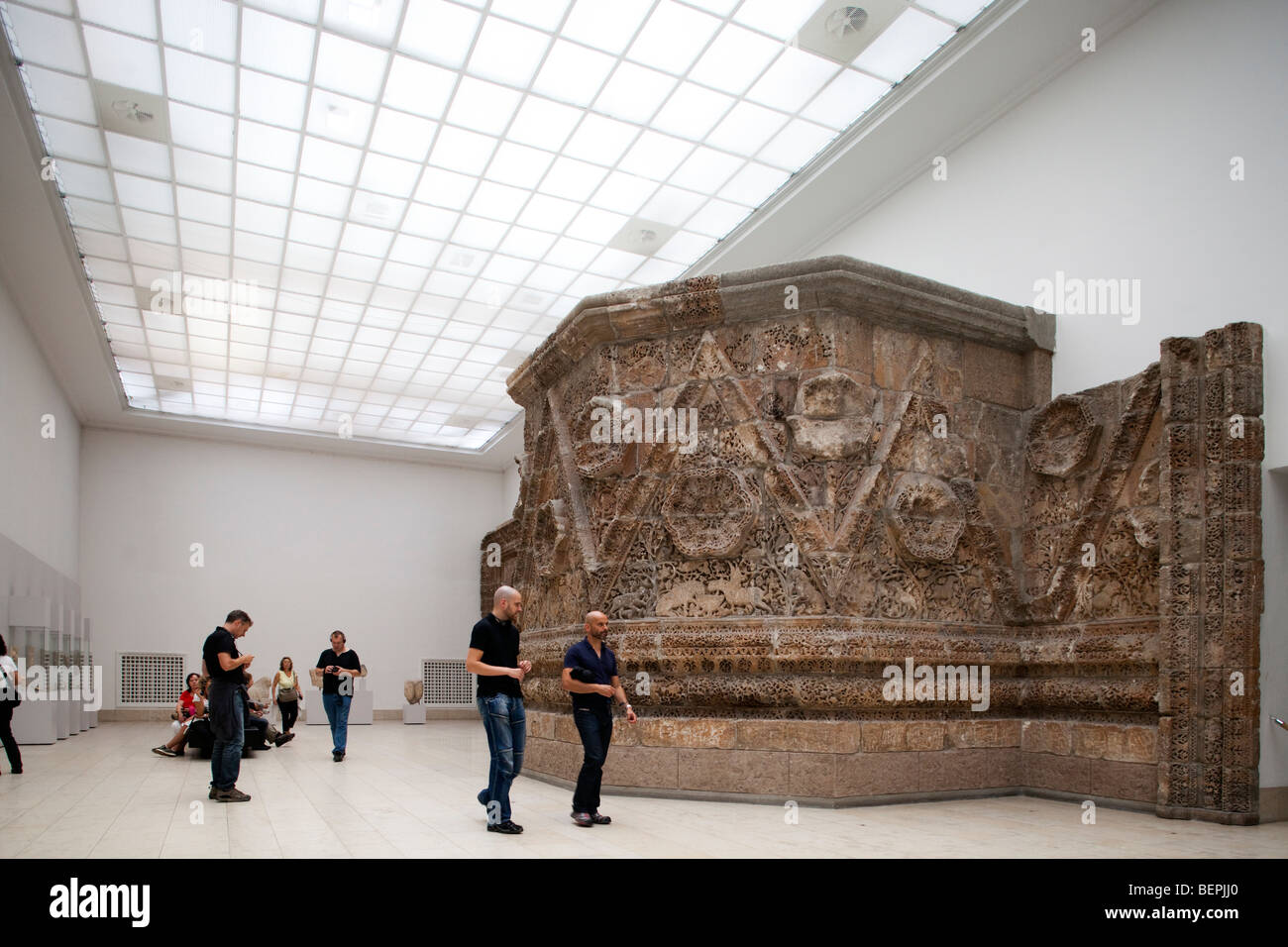 Ruins of the palace of Mshatta (Jordan, 8th century AD), Pergamon ...