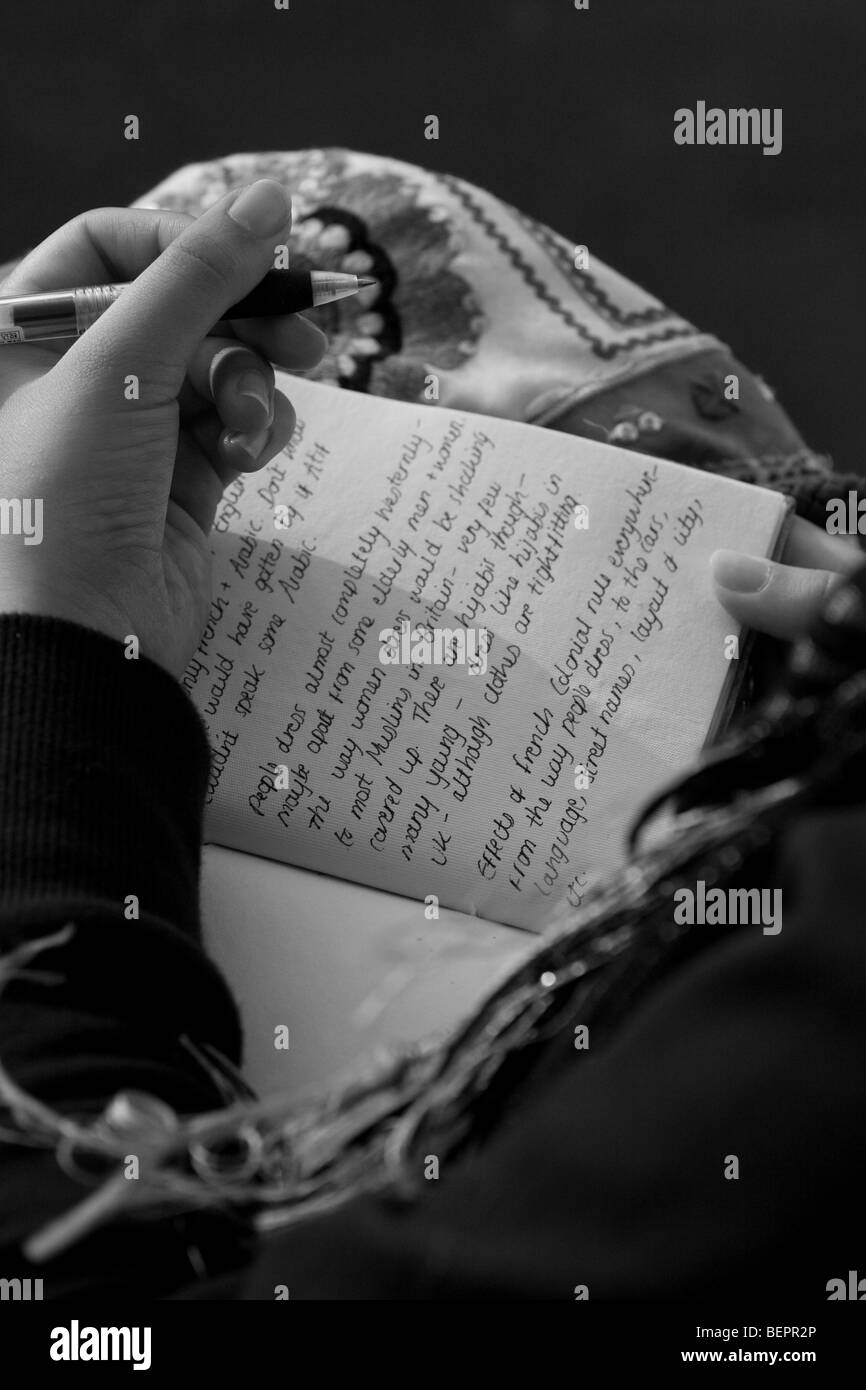 Writing message hi-res stock photography and images - Alamy