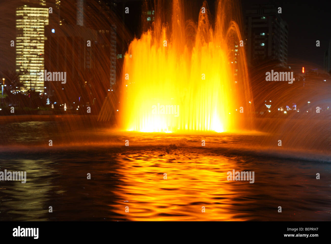 Water Fountain - Abu Dhabi Corniche Stock Photo - Alamy